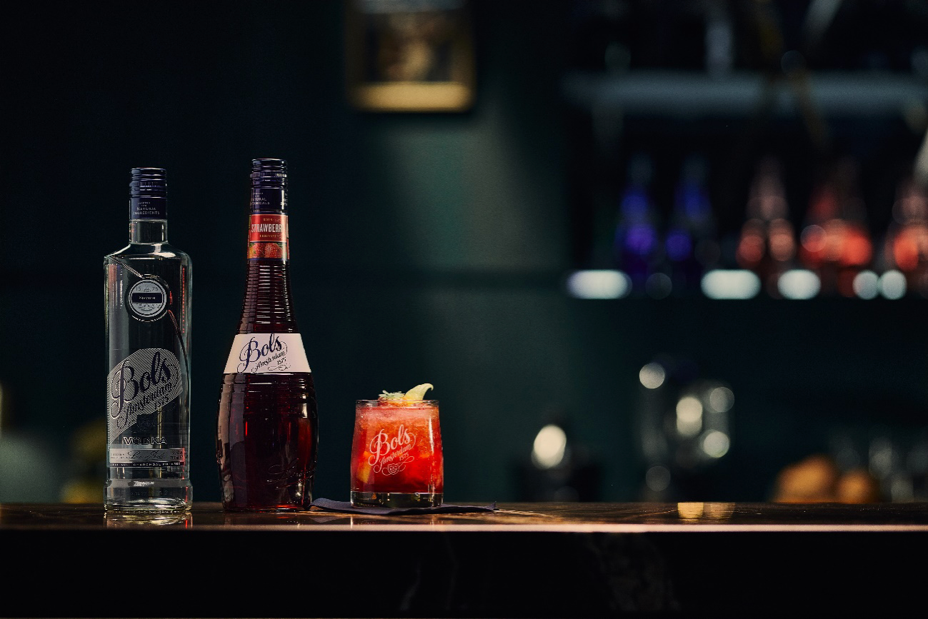 Vanilla Berry Crush Cocktail Recipe And Ingredients Bols Cocktails